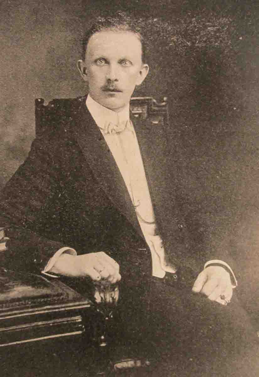 The Wyoming Schuetzen Union’s “Center Shot” | Black Powder Cartridge